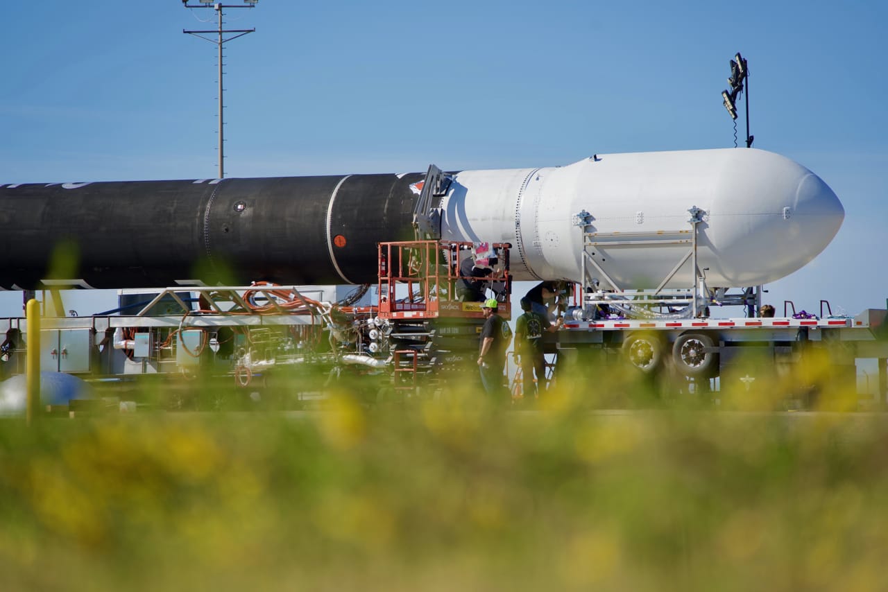 Firefly lands NASA moon mission. A share sale weighs on the stock.