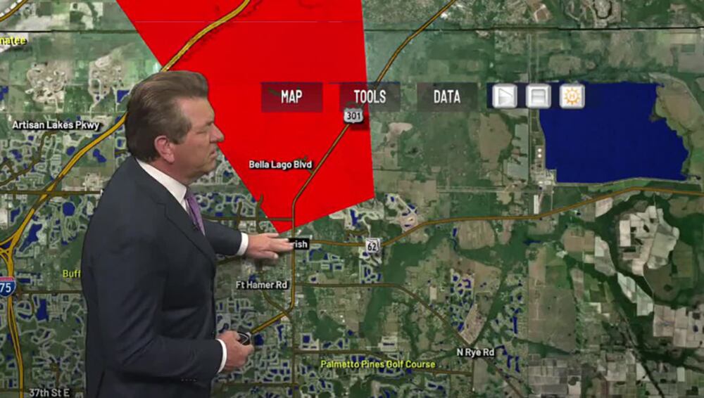 Tornado warning issued for Manatee, Hillsborough counties until 6PM