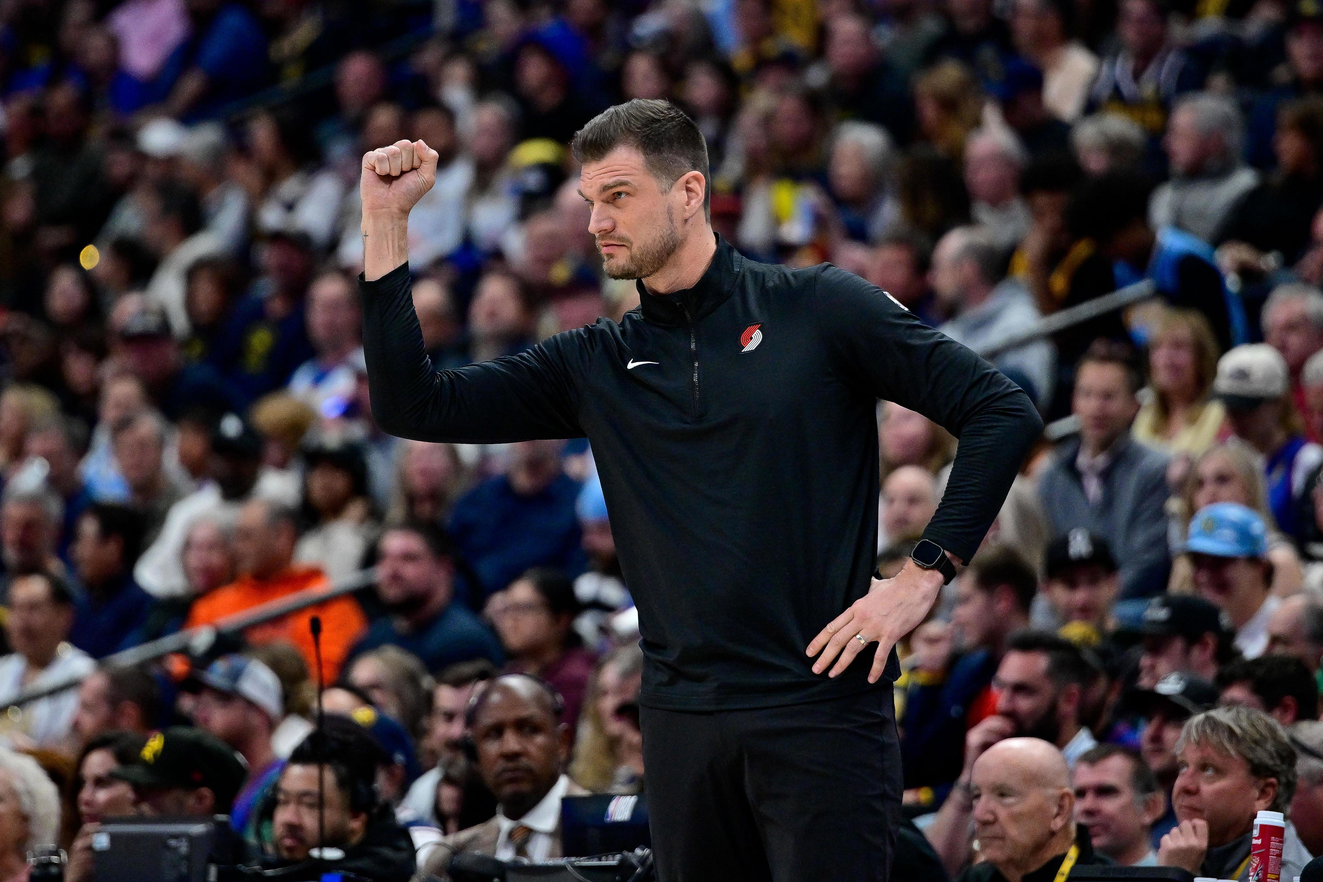 Blazers coach Tiago Splitter wins votes for NBA coach of the year