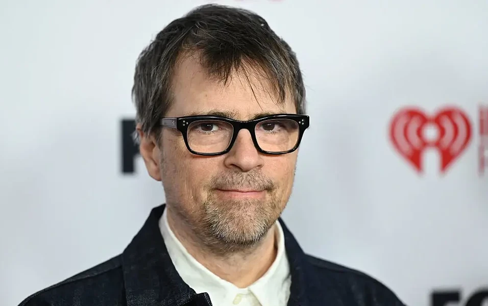 Rivers Cuomo shares eclectic acoustic covers including 'Enter Sandman'