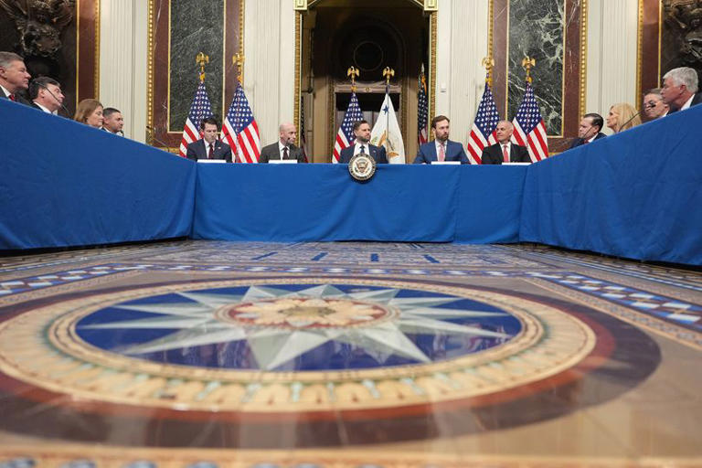 JD Vance makes 'dumb' attorneys general mistake during roundtable on ...