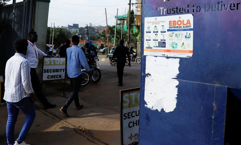Canada, Bahamas imposes Ebola-related travel bans