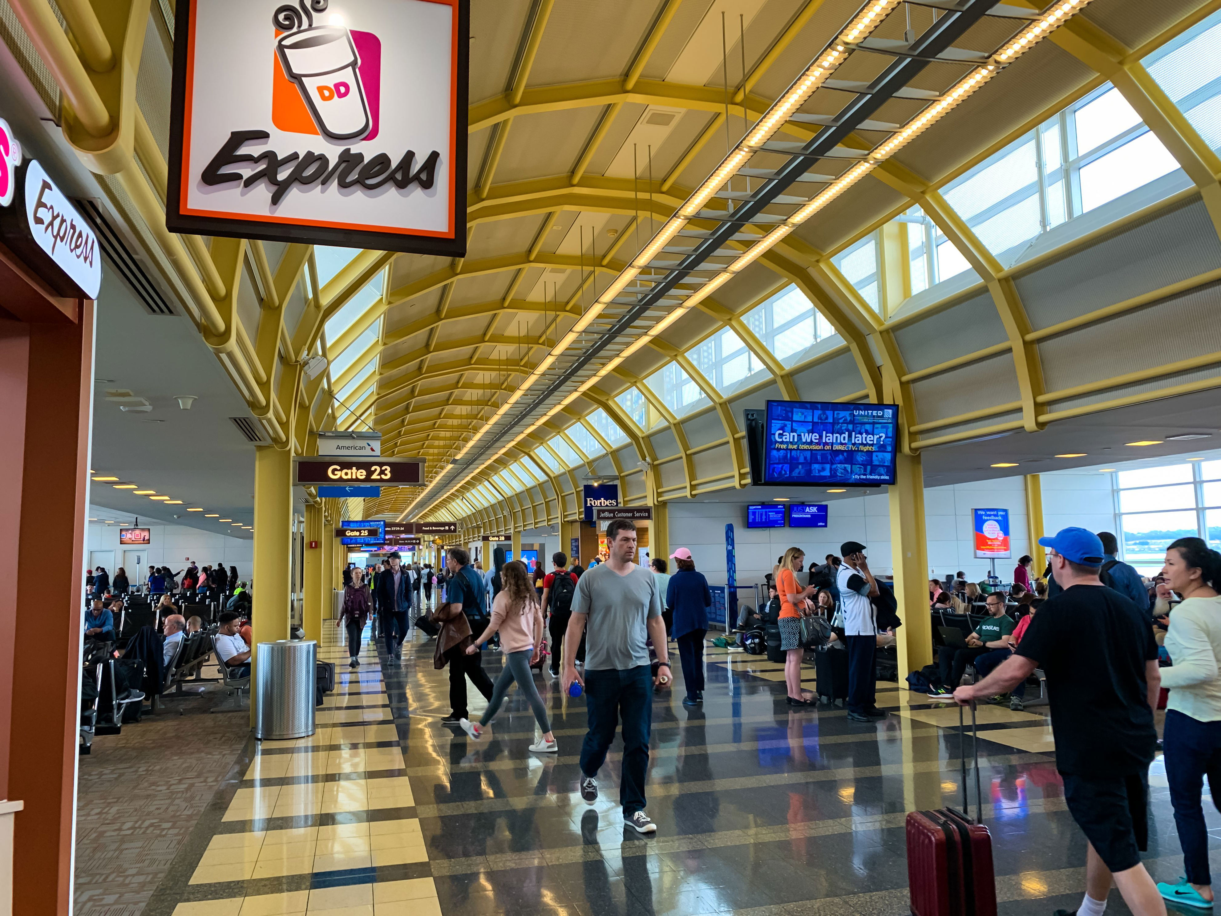 Reagan National Airport disrupts Memorial Day flights over FAA ground stop