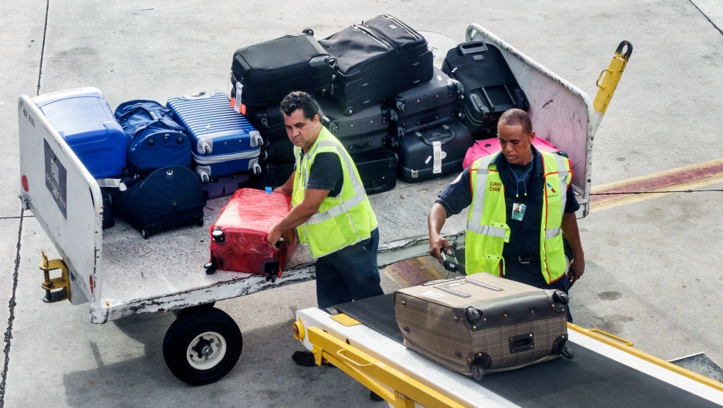 CTV probe finds 17 travellers caught in airport bag tag scam