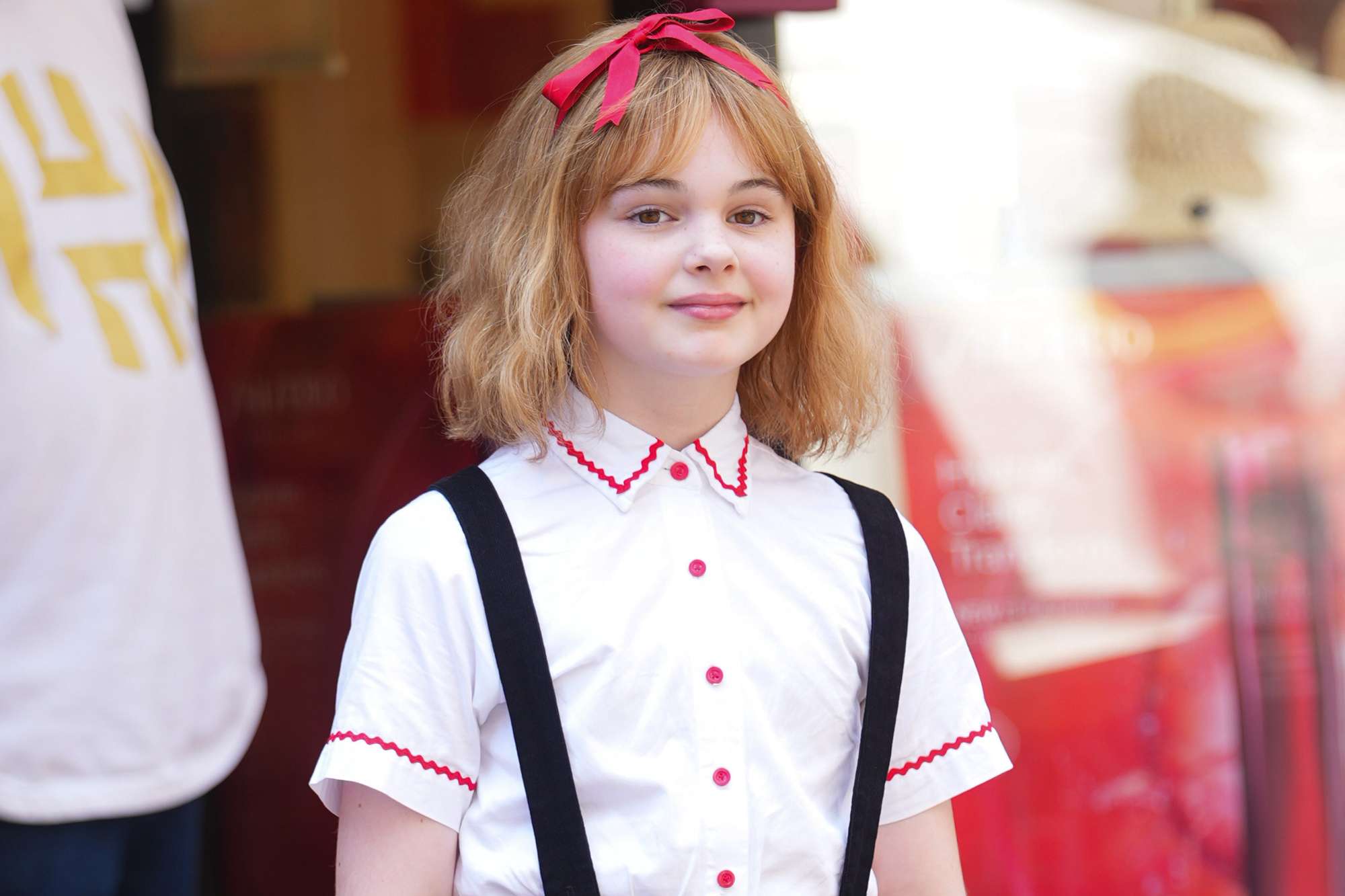 See 'Eloise' actress Mae Schenk on set for the first time in ...