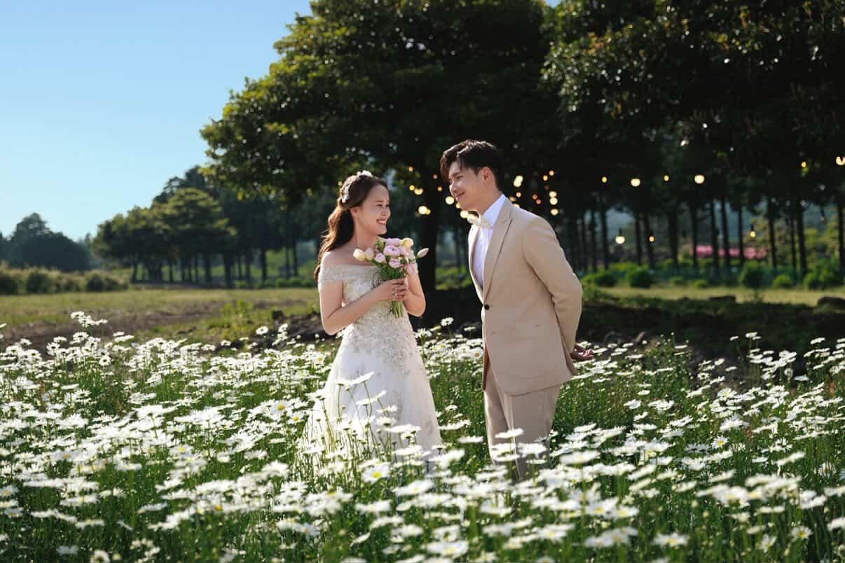 K-drama-inspired wedding photos attract foreign visitors