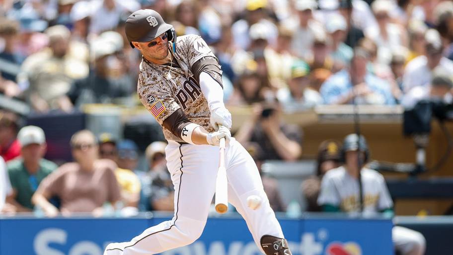 Padres' under-the-radar addition credits hitting coaches for surprise ...