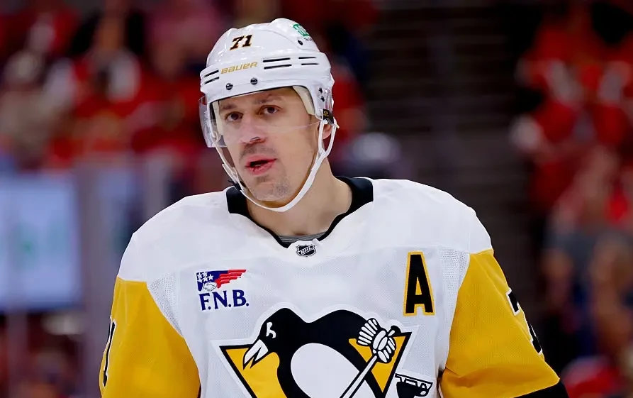 Malkin re-signs with Penguins, narrowing Red Wings’ center options