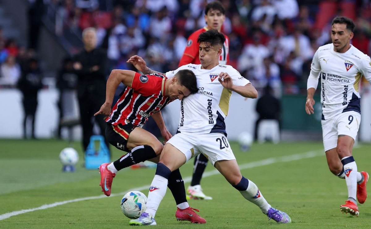 Fernando Cornejo niega contacto con Colo Colo para el mercado de ...