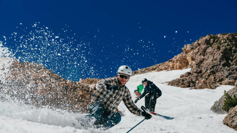 Mammoth Mountain extends ski season again ahead of spring snow storm