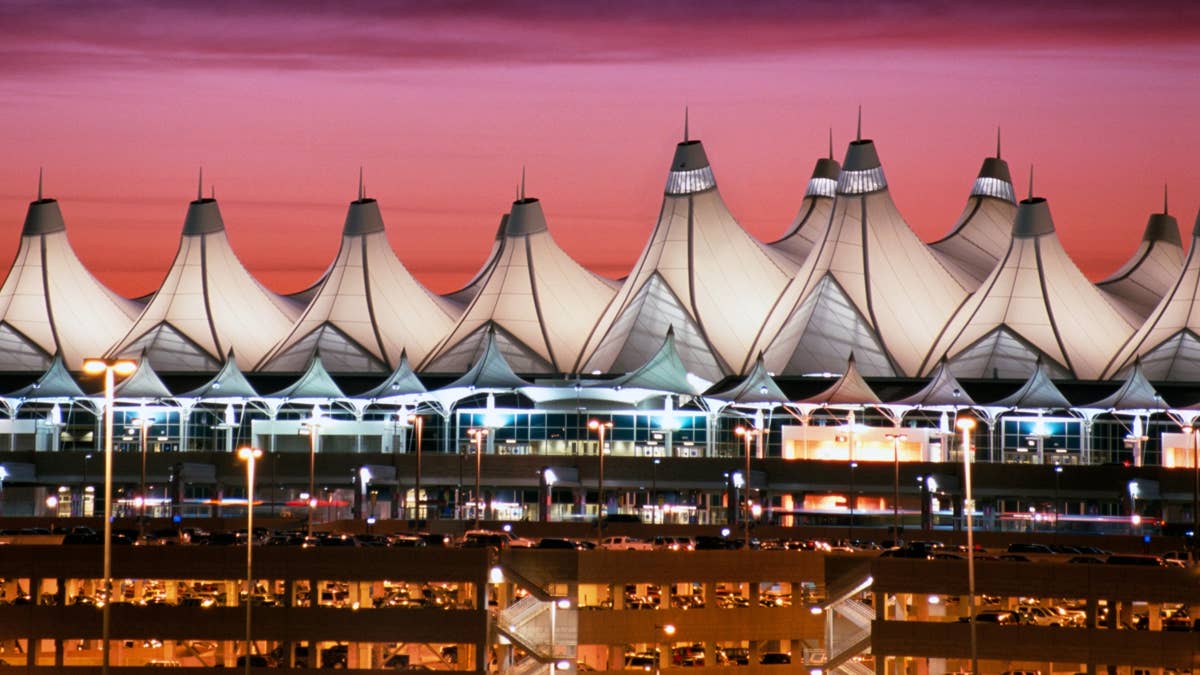 Denver International Airport will (finally) add pedestrian walkways ...