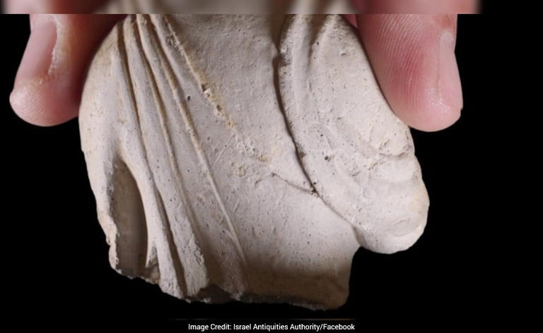 8-year-old boy finds 1,700-year-old Roman artifact during family trip ...