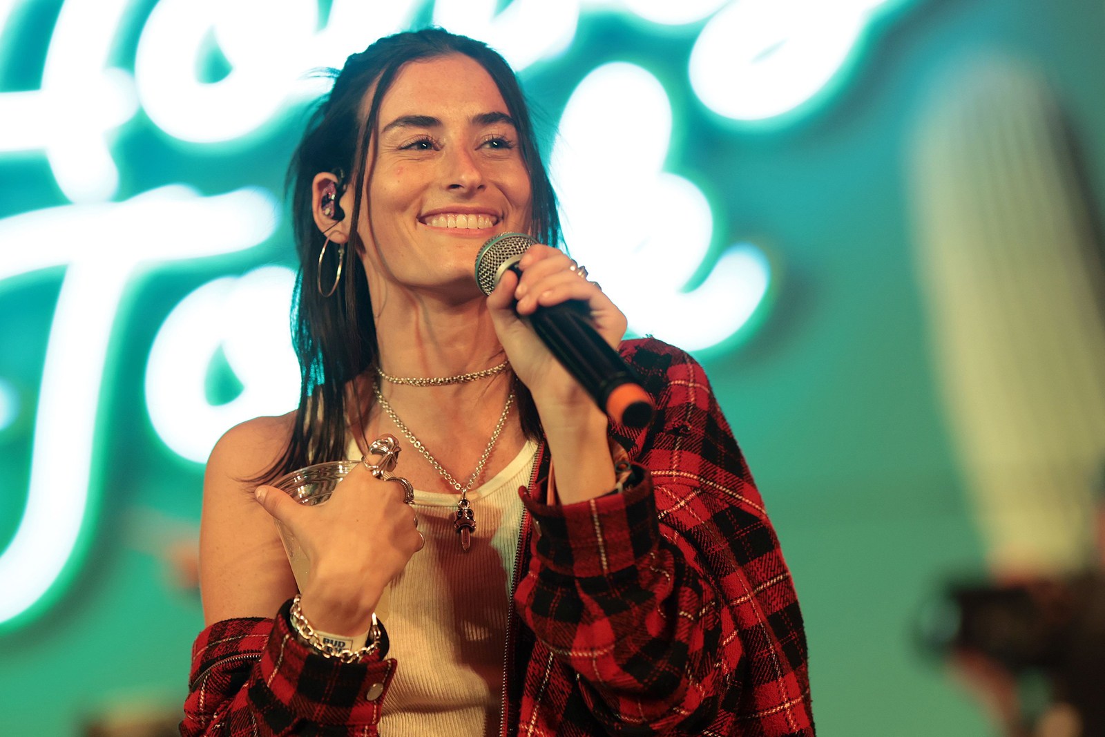 Stella Lefty, 'Boston' lyrics describe a love we all dream of [LISTEN]