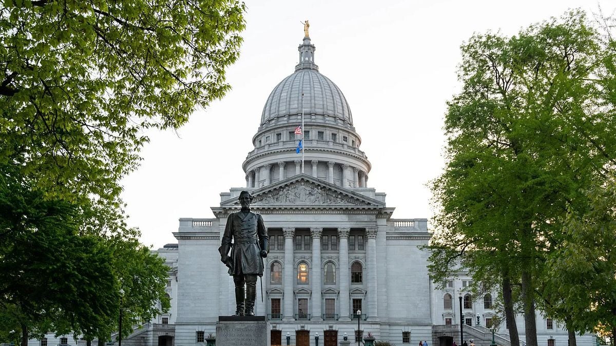 Poll: 80% of Wisconsin adults believe $1.8B surplus bill should have passed