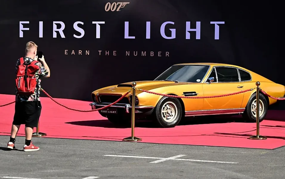 007 First Light opens early access ahead of global launch