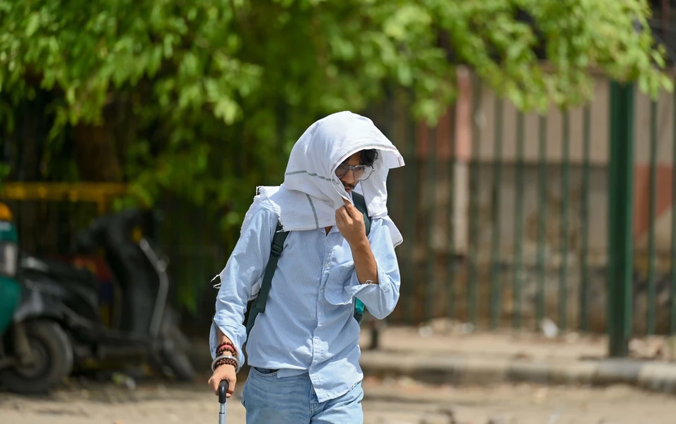 Heatwave drives surge in eye and neurological cases across India
