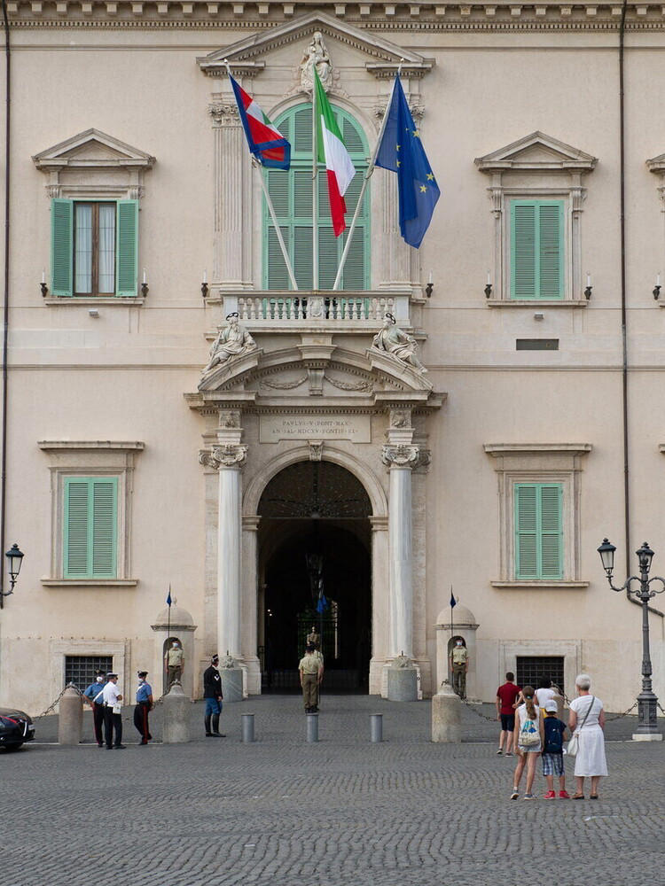 Festa del 2 giugno, Mattarella apre piazza del Quirinale ai "volti ...