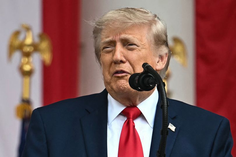 Donald Trump heads to presidential retreat after 3-hour hospital visit