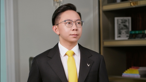 Pham Nhat Quan Anh succeeds Le Thi Thu Thuy as chairman of VinFast Auto