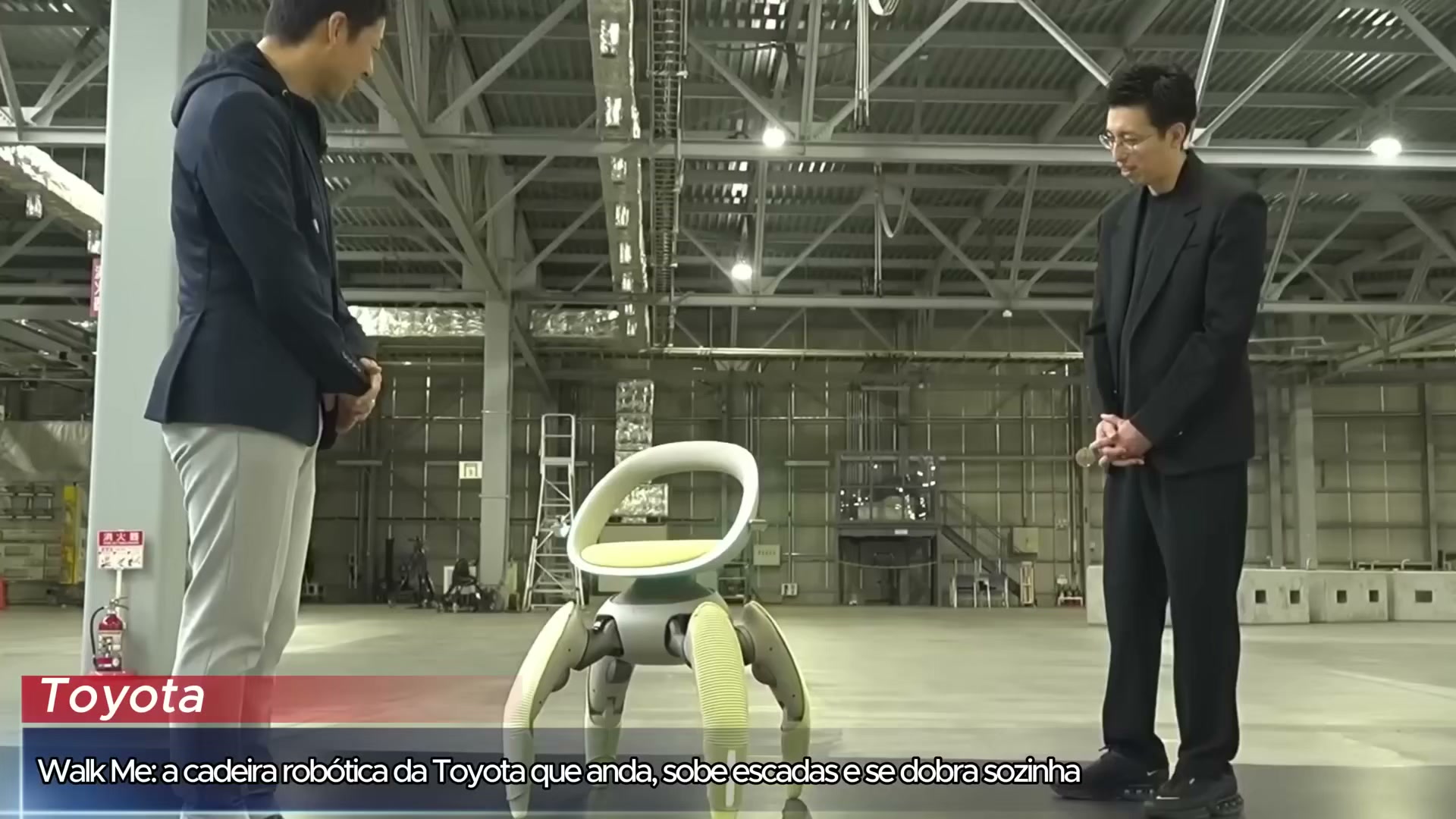 China unveils humanoid robot with AI and synthetic skin—the world is ...