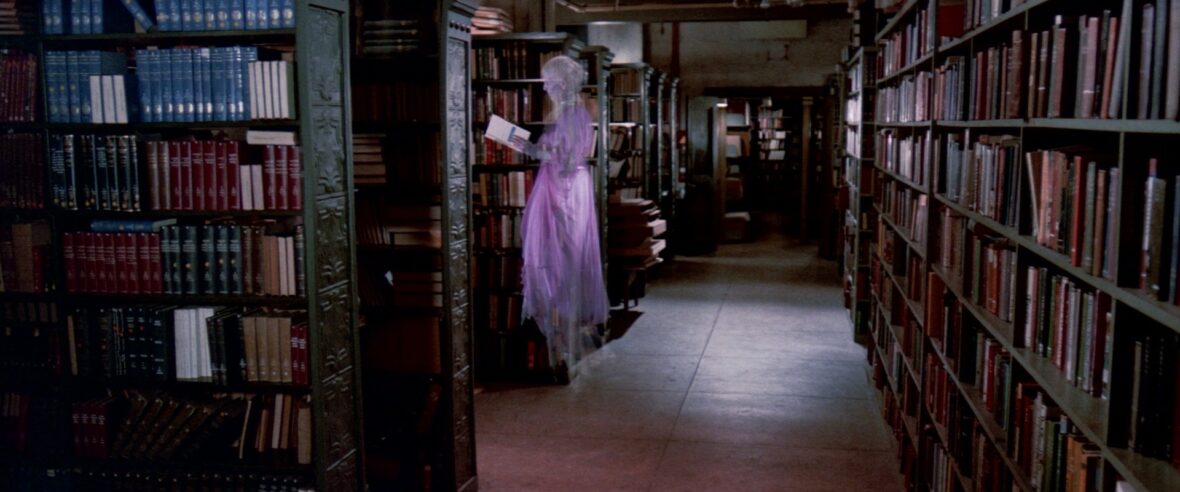 Let 8 hours of cozy 'Ghostbusters'-inspired haunted library atmosphere ...