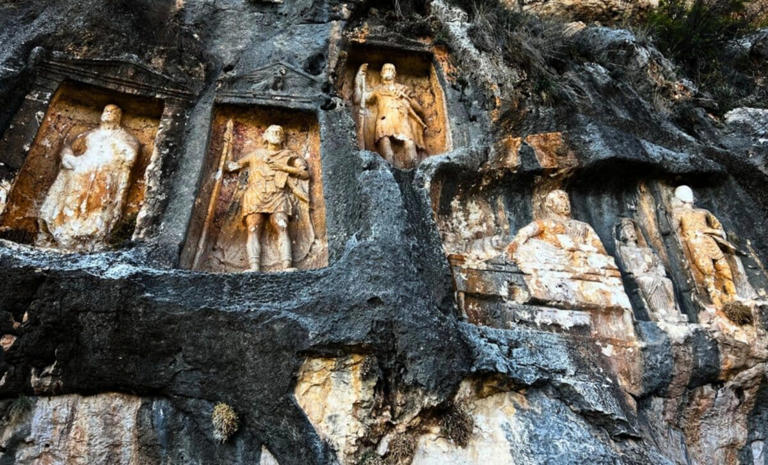 Archaeologists found a 10,000-year-old plaster technology near ...