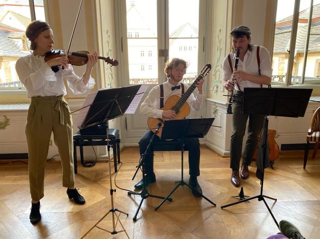 Trio Nidas begeistert mit Tango und Gypsy-Jazz