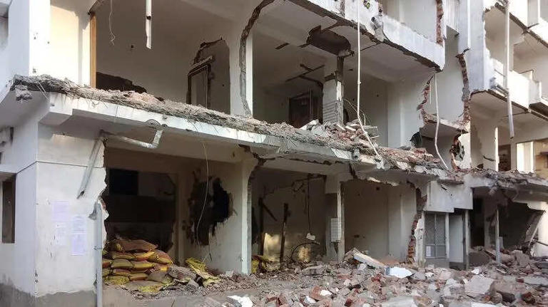 Fresh razing notices arrive at Tiljala, Beleghata sites