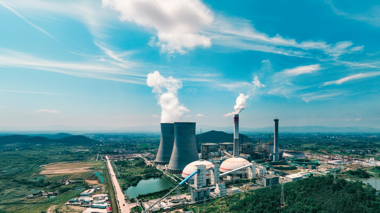 Three advanced US reactors are racing to flip the switch before year ...