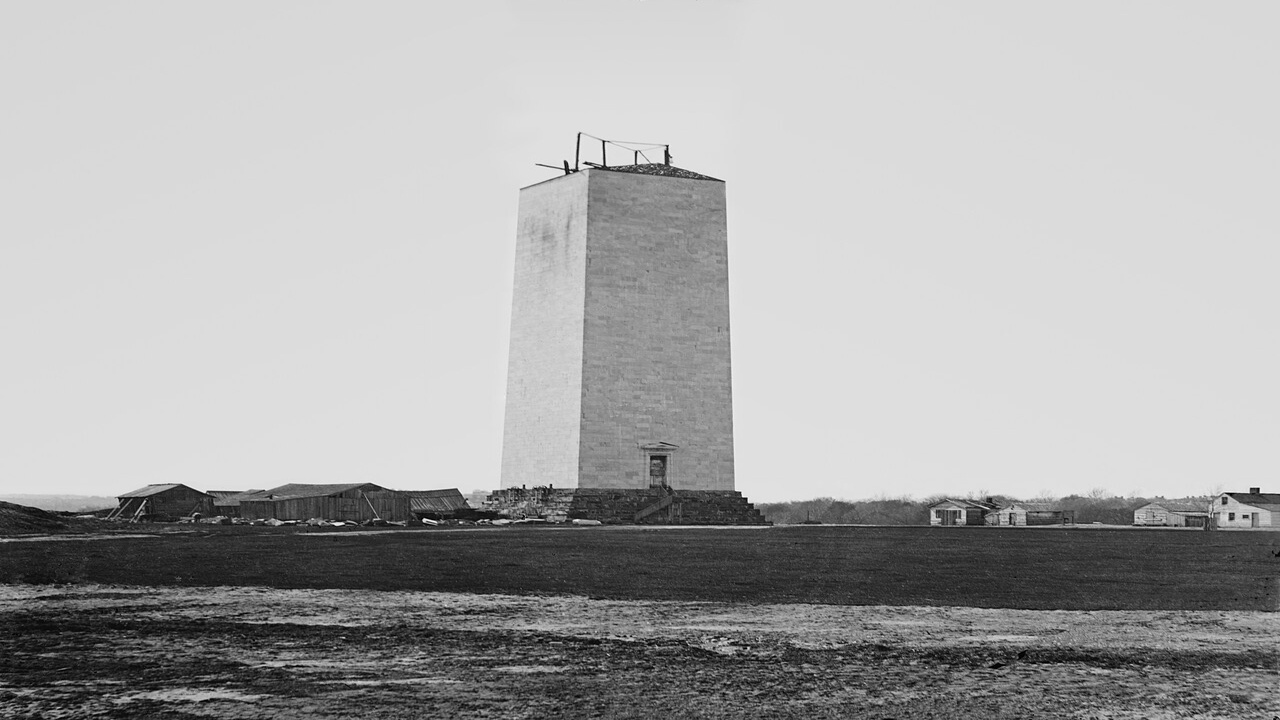 The Washington Monument holds 193 stones from around the world and you ...