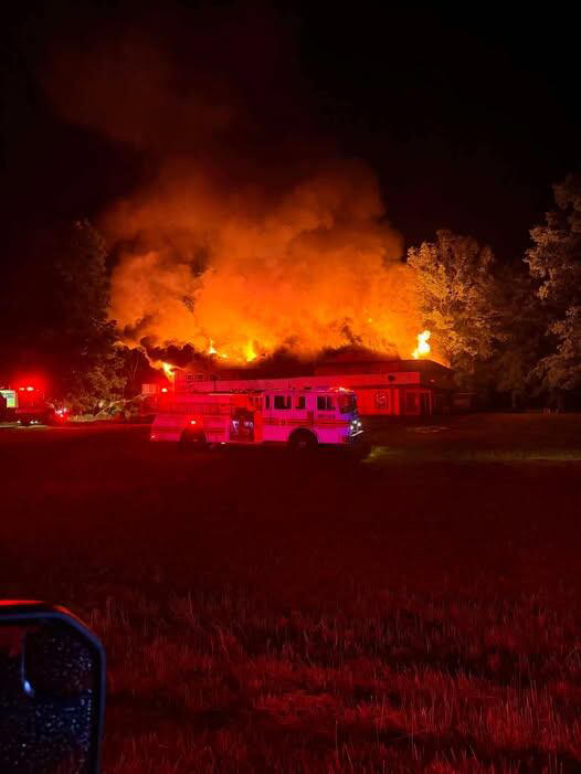 Hours-long fire breaks out overnight at former Middle Tennessee restaurant