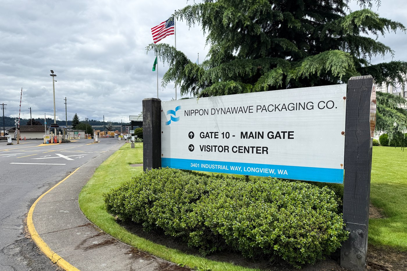 Deaths reported after tank implodes at Washington pulp and paper mill