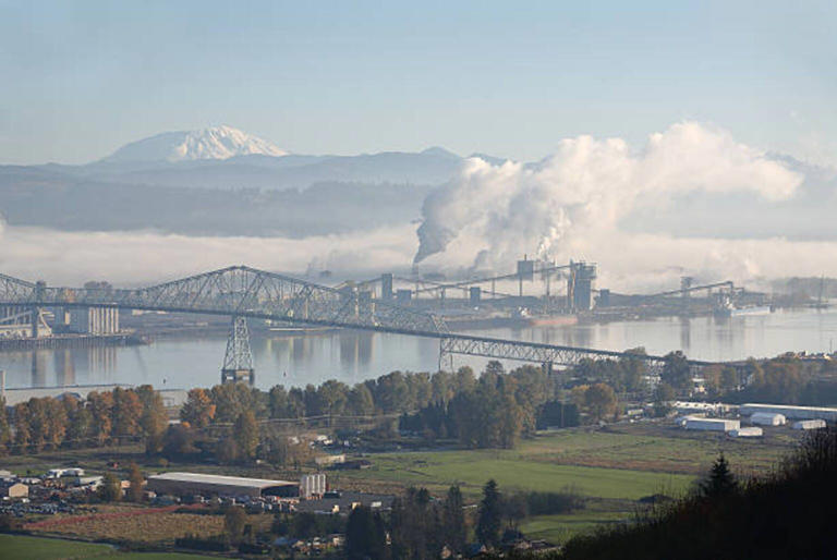 Explosion at Washington packaging plant leaves dead, injured after ...