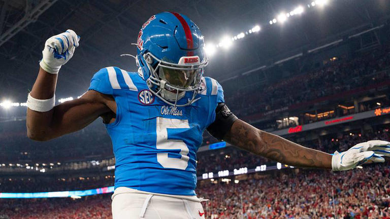 Kewan Lacy explains why he never entered the transfer portal after Lane ...