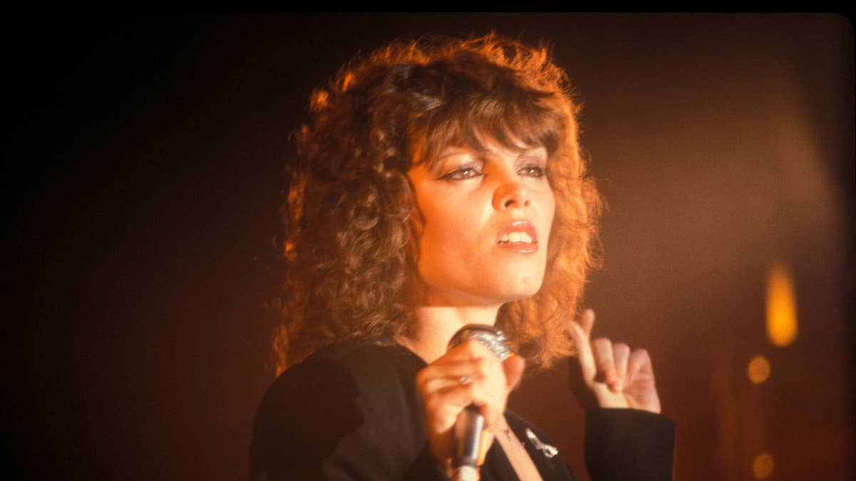 Pat Benatar stopped performing 'Hit Me With Your Best Shot' live for ...