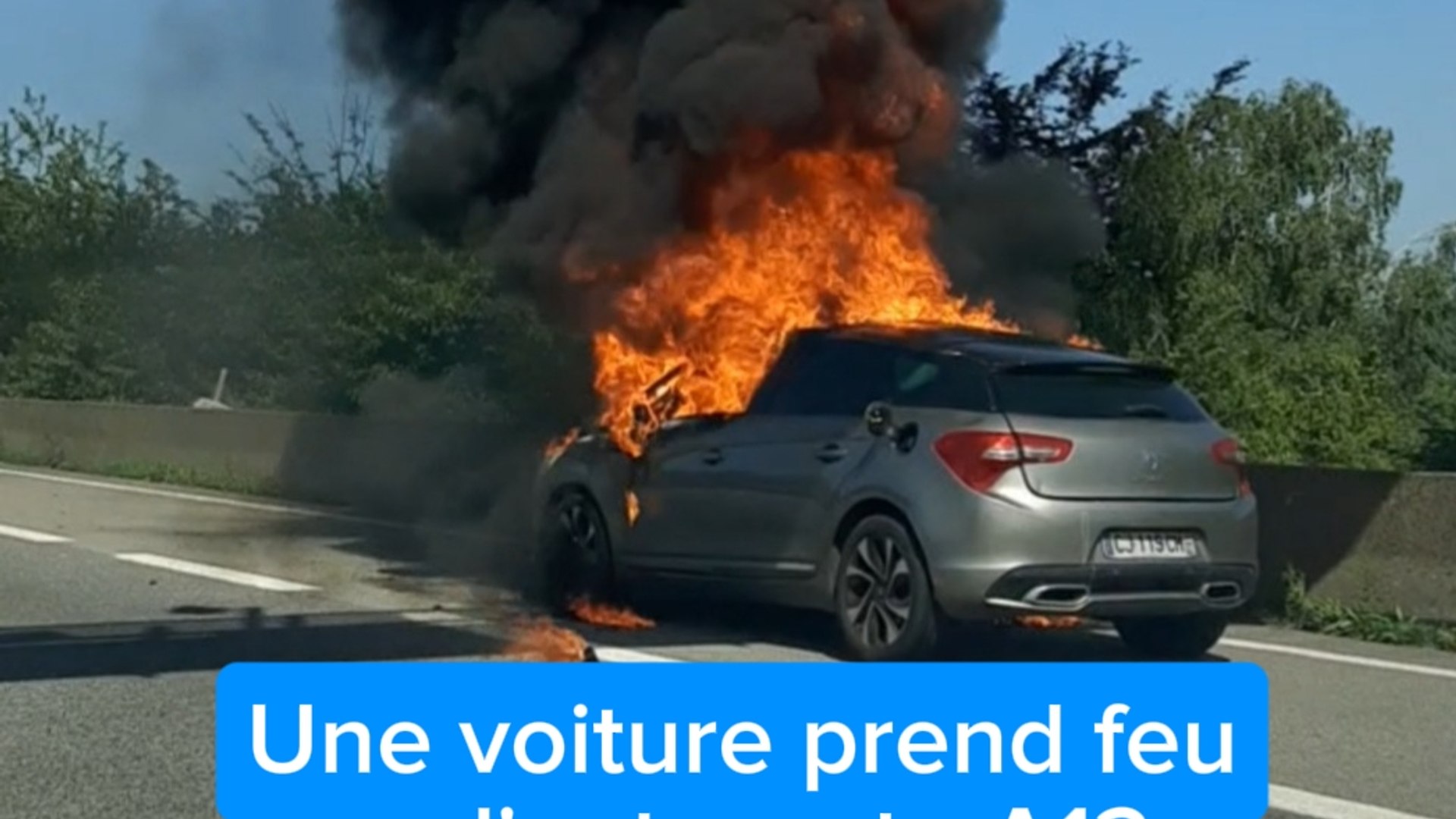 Yvelines : une voiture s’embrase sur l’autoroute A12