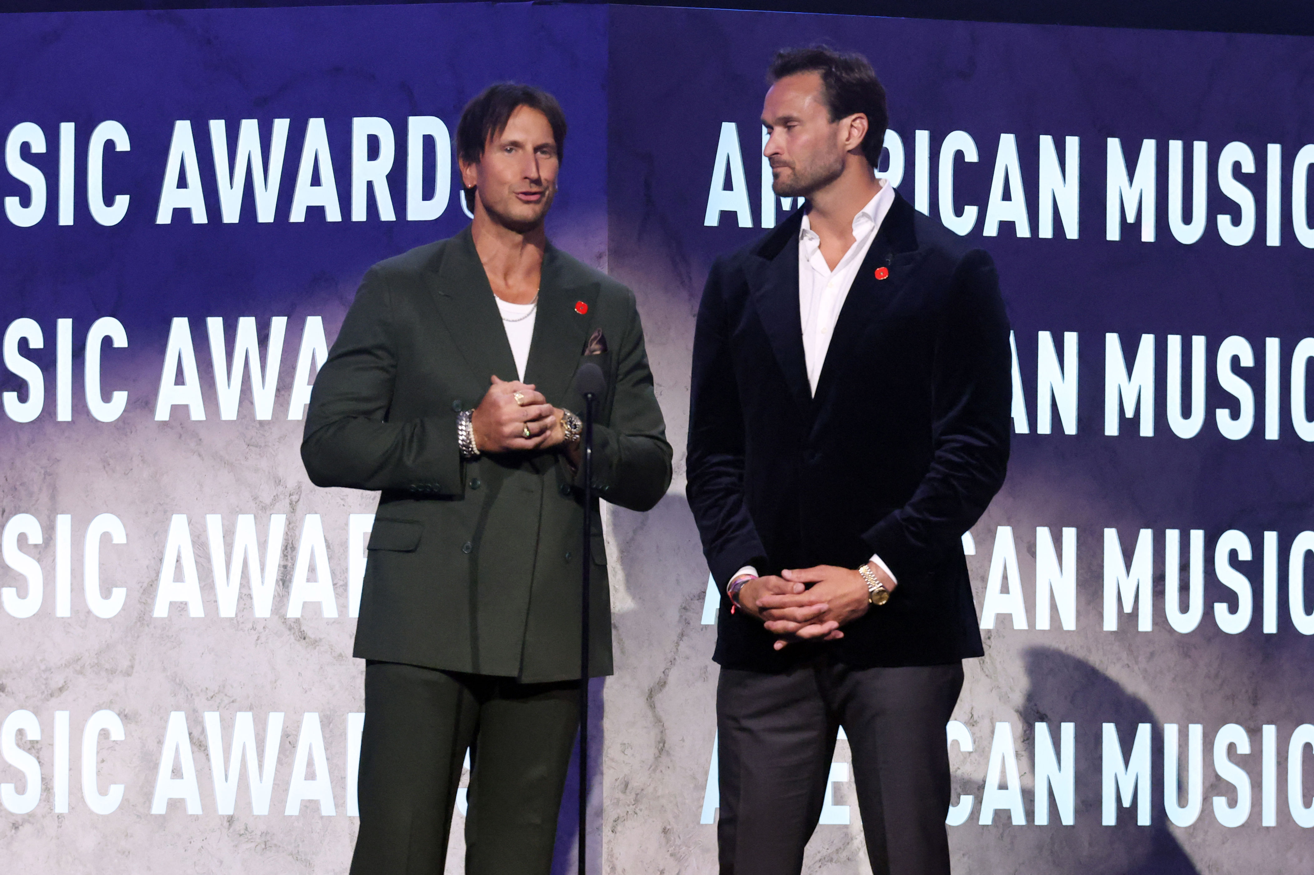 Behind the scenes at the AMAs: BTS brought the screams, Billy Idol ...