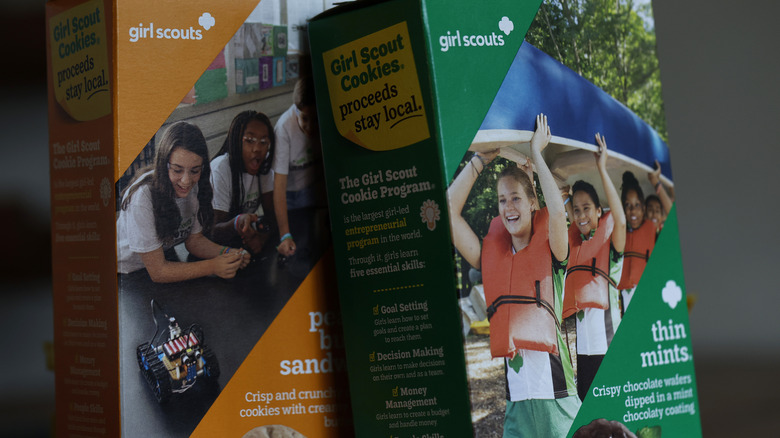 The popular Girl Scout cookie Alton Brown calls his 'only connection to ...