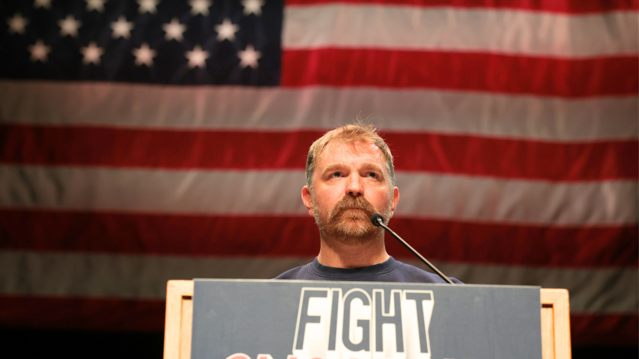 Graham Platner vows to 'come after' Bezos as Senate hopeful escalates ...