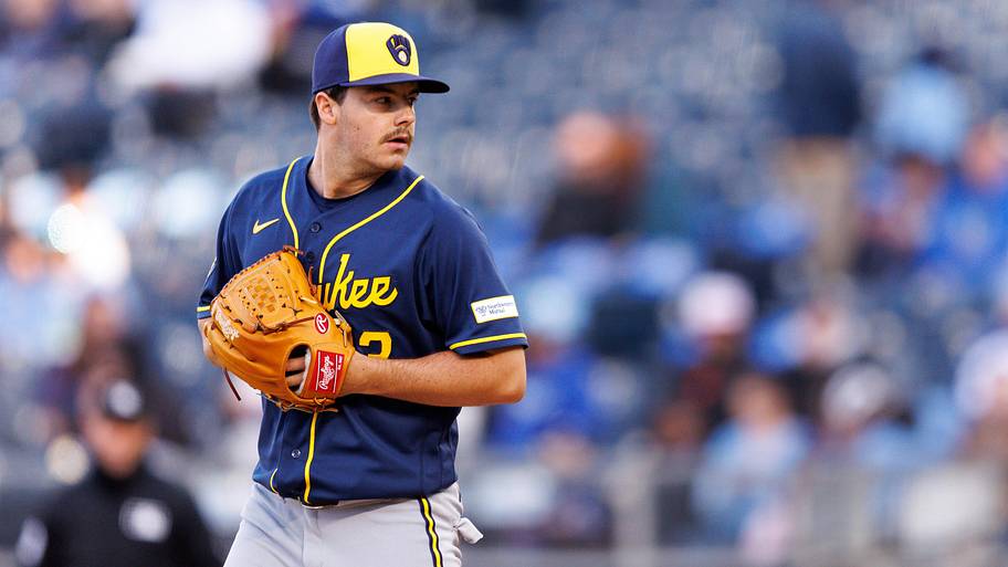 Brewers' Logan Henderson to miss time with back injury