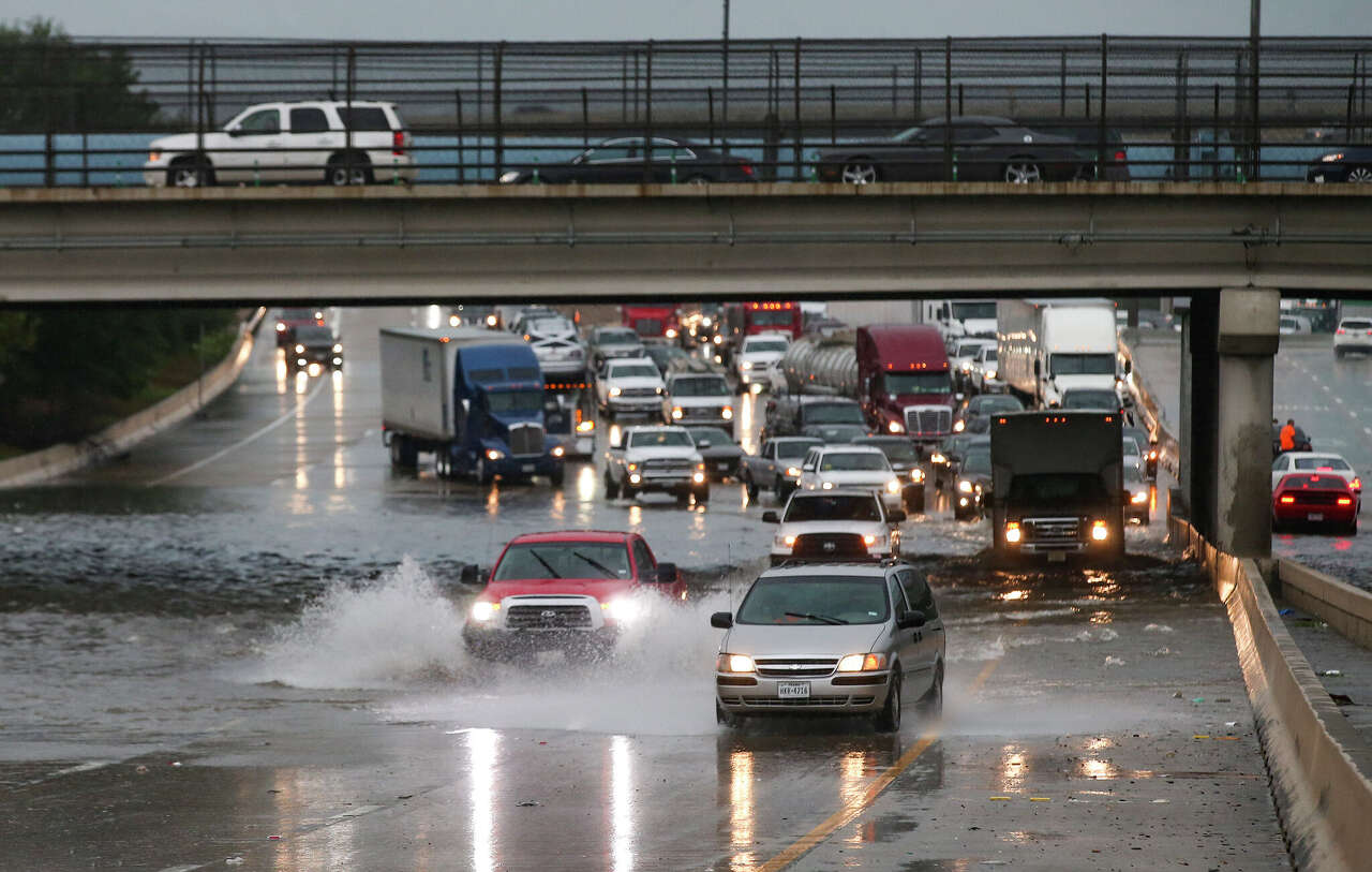 Severe storms threaten Texas with large hail, flash flooding
