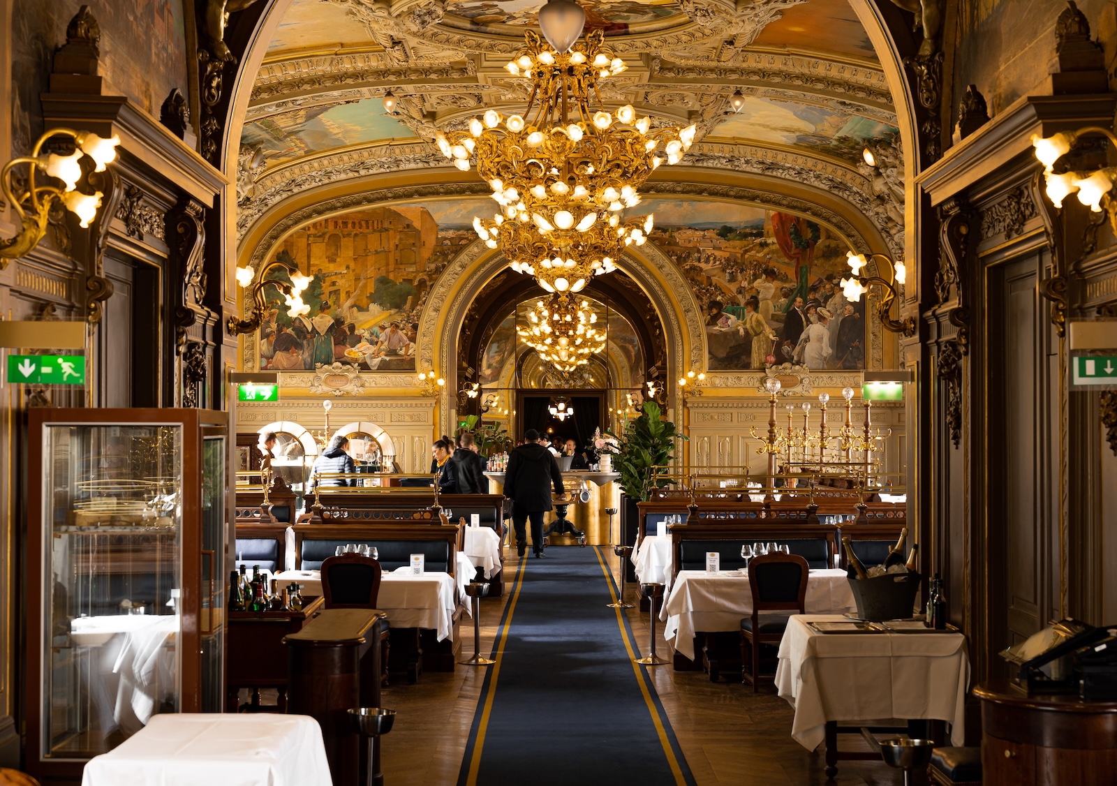 « C'est le Paris qu'on imagine » : ce restaurant Belle Époque mythique ...
