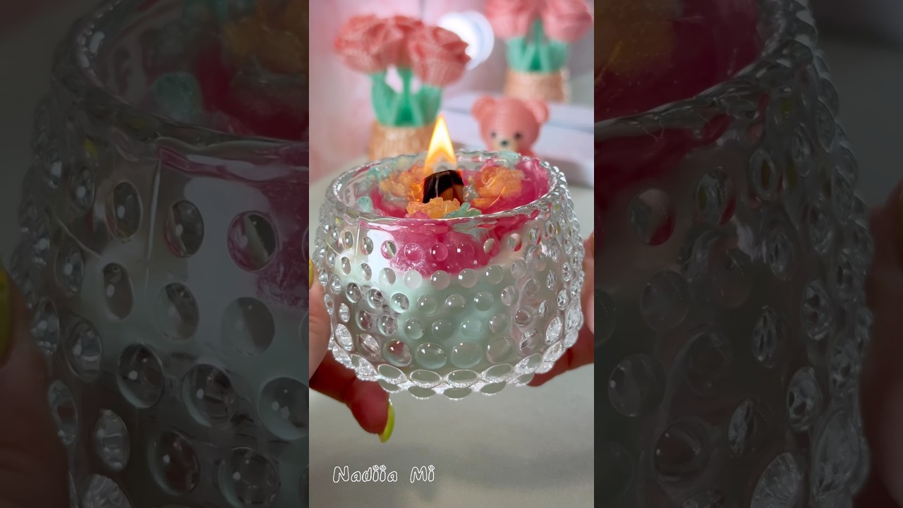 I made a tiny candle from leftover soy wax🌸