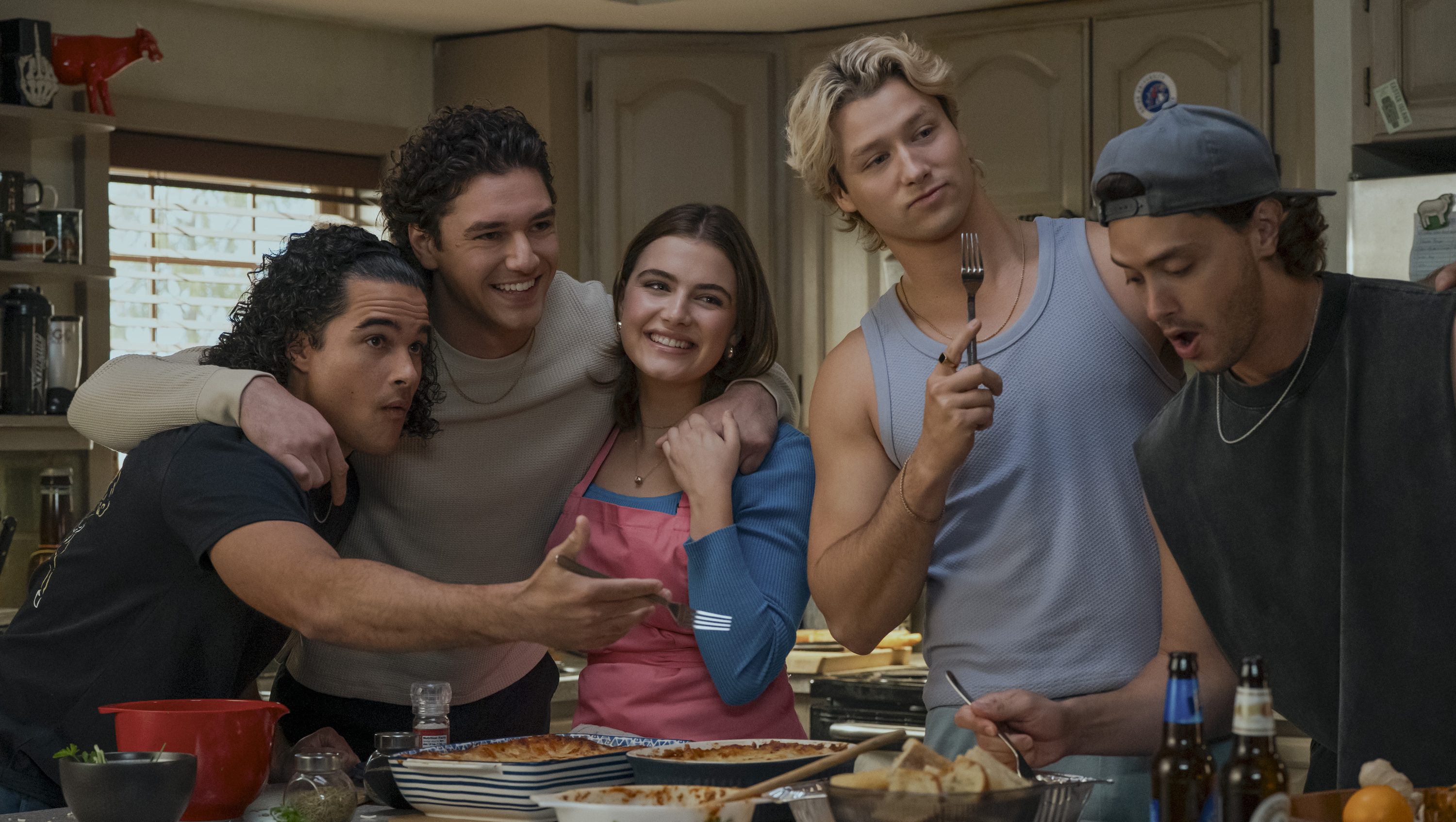 Off Campus cast ages: How old are Ella Bright, Belmont Cameli & the ...