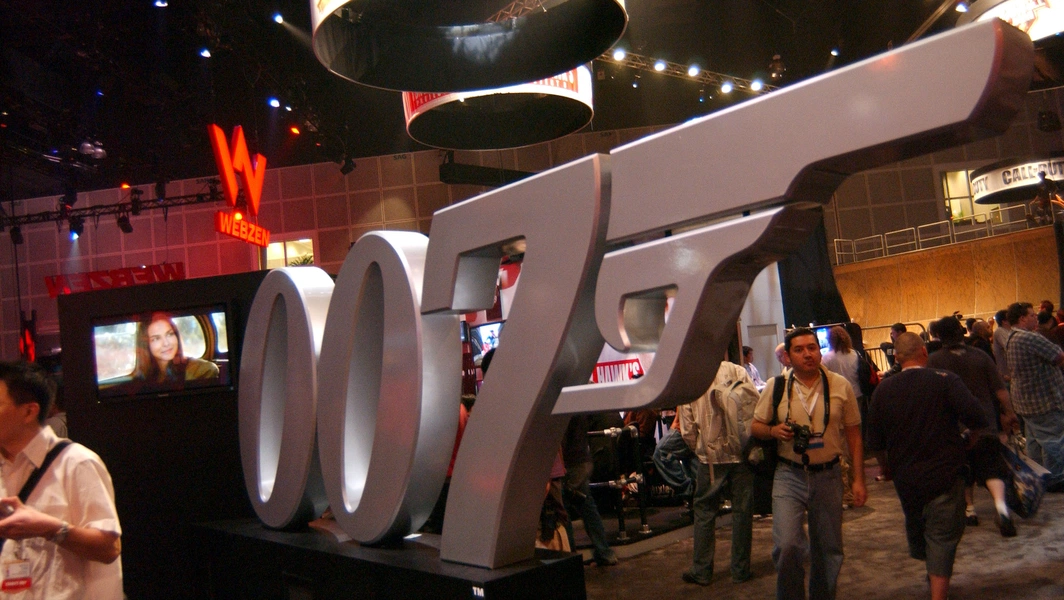 007 First Light opens early access ahead of global launch