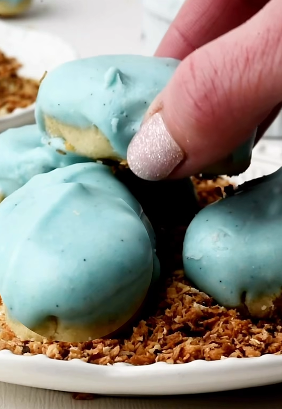 Vanilla bean cookie dough robin eggs: Easter Bunny inspired treat recipe