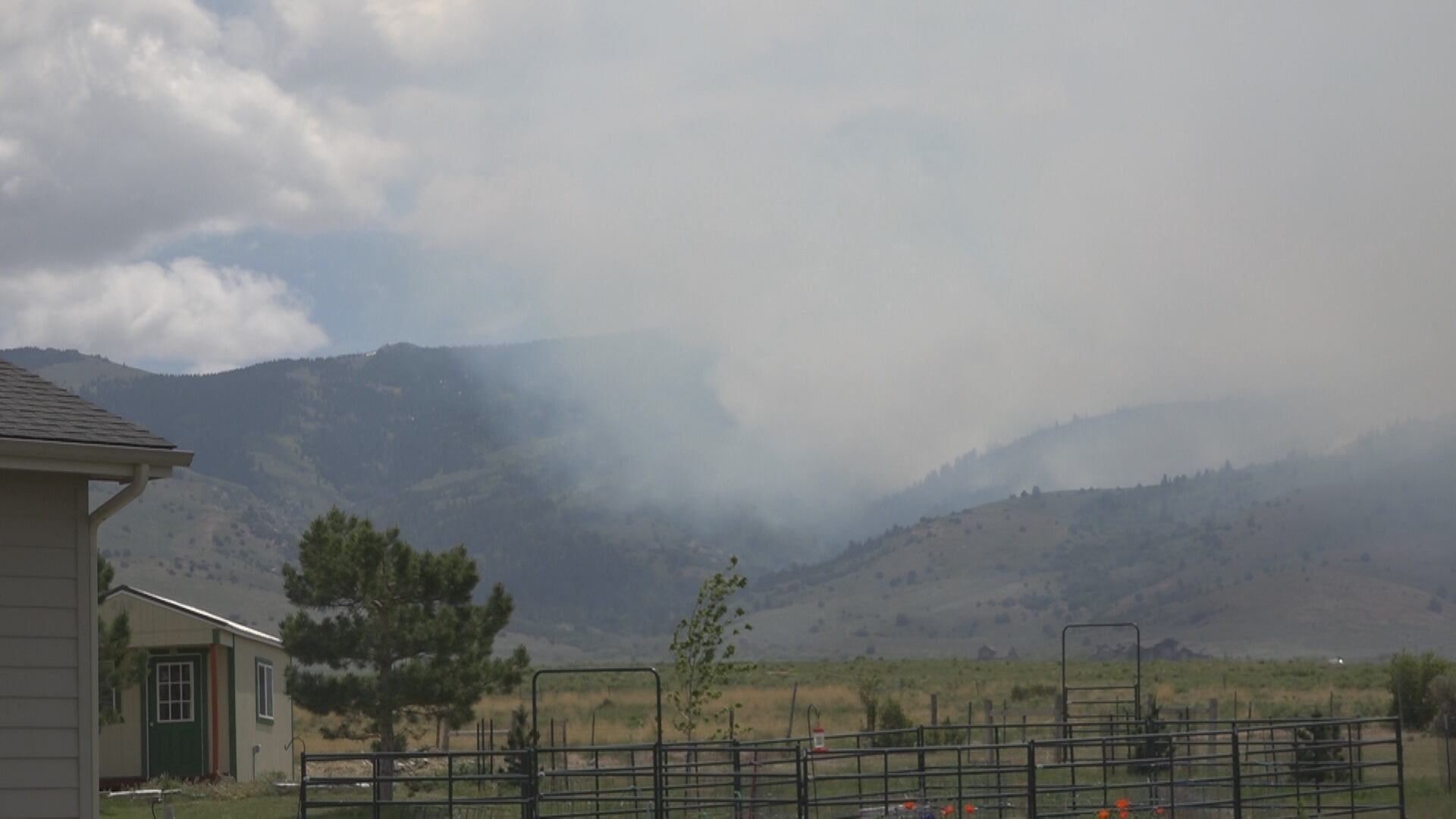 Crews battle the Summit Creek and Black Ridge fires