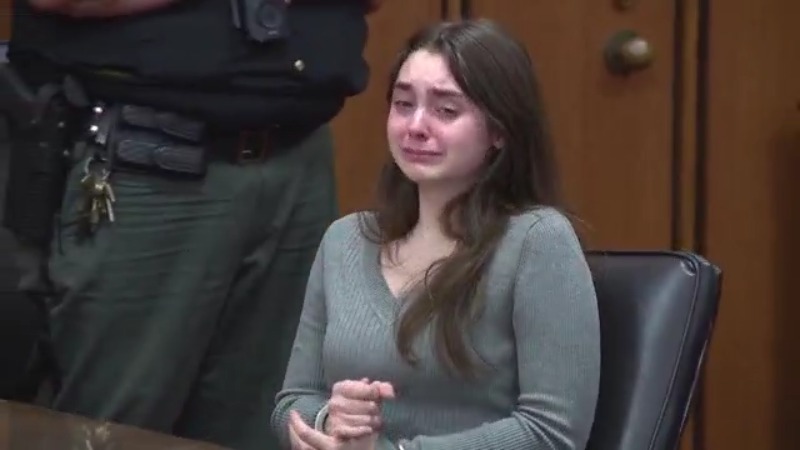 Mackenzie Shirilla sent disturbing texts to boyfriend before murder