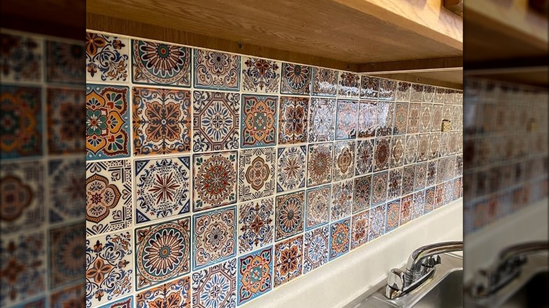 The 12 most affordable alternatives to tile backsplash that still make ...