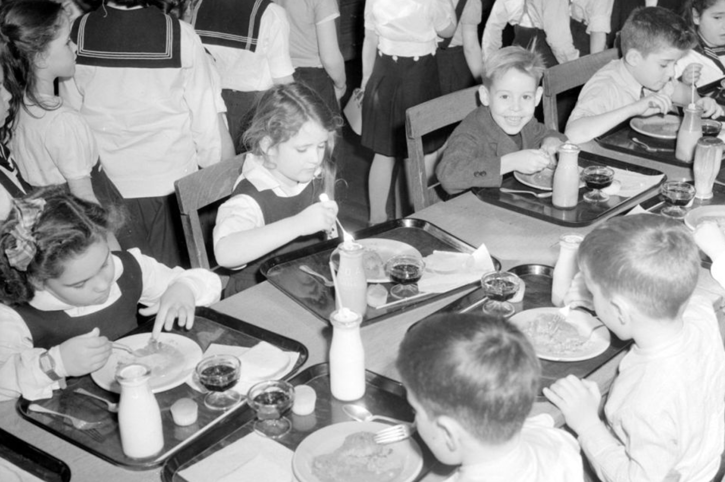 15 school lunch items from the 1970s that schools are no longer allowed ...